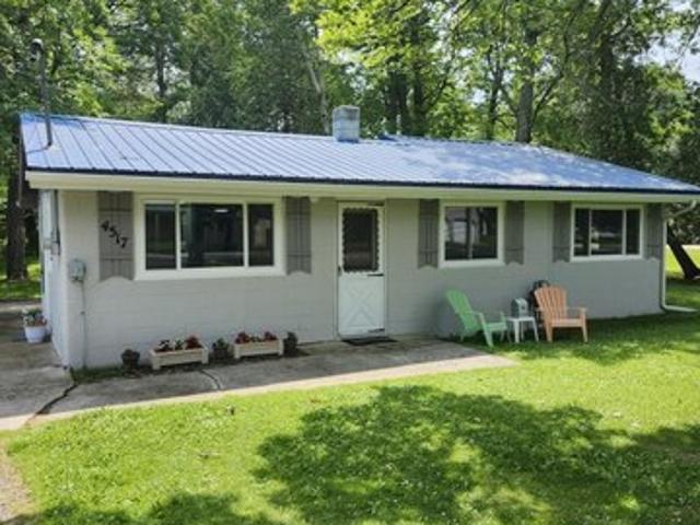 4517 Evergreen Dr, Greenbush, MI 48738