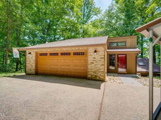 4517 Glenbrook Drive