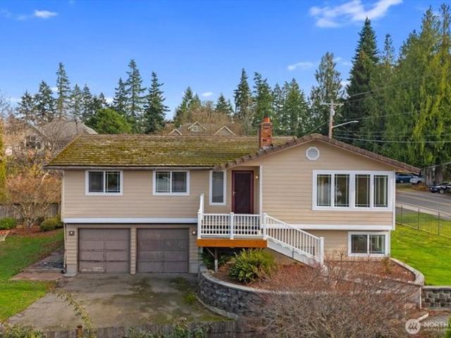 4517 76th St SW, Mukilteo, WA 98275