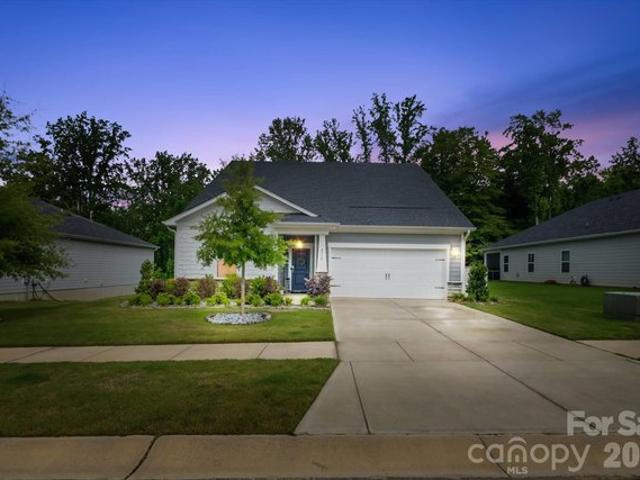 4518 Duplin Dr, Charlotte, NC 28214