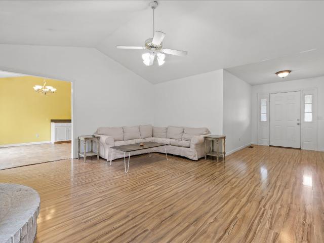 4518 Kings Lake Court