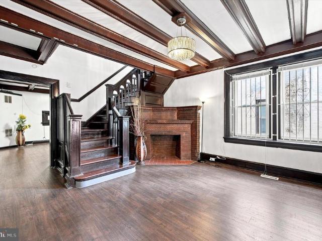 4518 Walnut Street