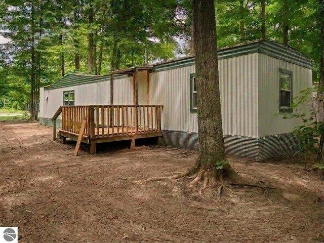 4519 E Mobile Trl, Traverse City, MI 49685