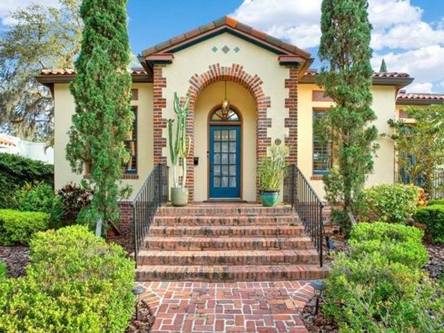 4510 W Beachway Dr, Tampa, FL 33609