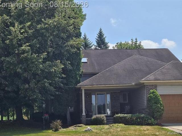 45113 Lindsey Dr, Van Buren Township, MI 48111