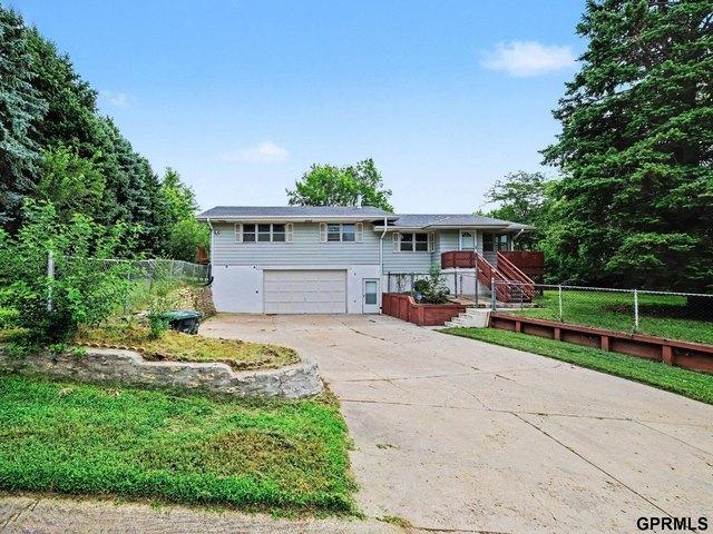 4511 N 64th St, Omaha, NE 68104