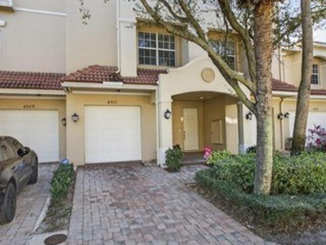 4511 Artesa Way S, Palm Beach Gardens, FL 33418