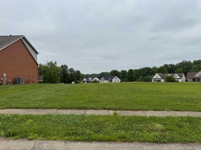 4511 Sierra Dr, Boonville, IN 47601