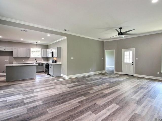 4511 Trinity Estates Rd, Baker, LA 70714