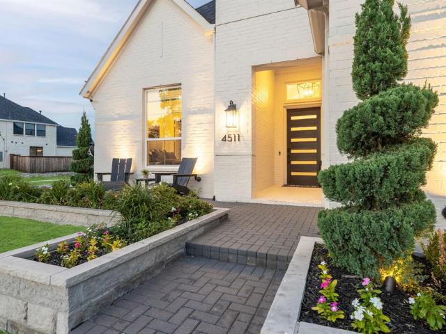4511 Walnut Grove Lane