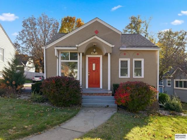 4511 Woolworth Ave, Omaha, NE 68106