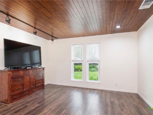 4512 Briar Cliff Road