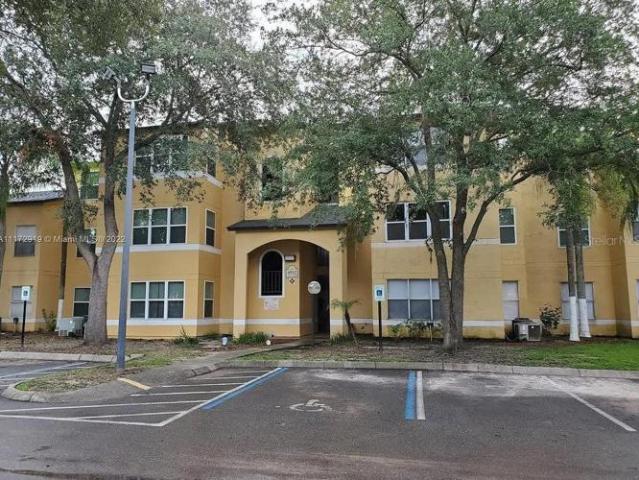 4512 Commander Dr #1727, Orlando, FL 32822