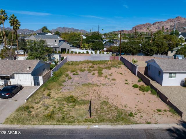 4512 E Turney Ave, Unit 129, Phoenix, AZ 85018 | MLS #6978 | Compass