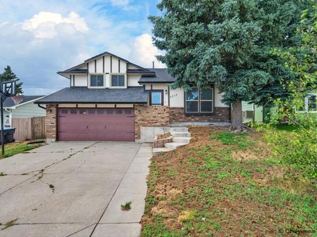 4512 El Camino Dr, Cheyenne, WY 82001