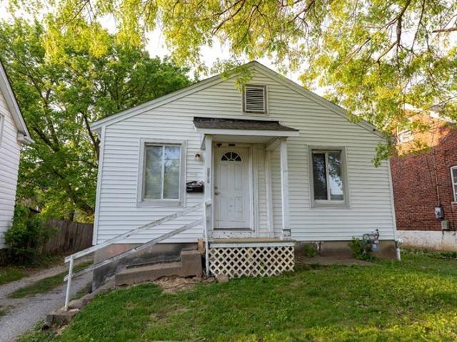 4512 Harrison Ave, Deer Park, OH 45236