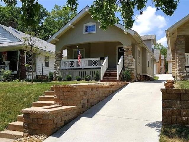 4512 Pennsylvania Ave, Kansas City, MO 64111