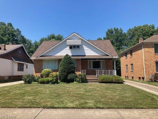 4512 Sheraton Dr, Parma, OH 44134