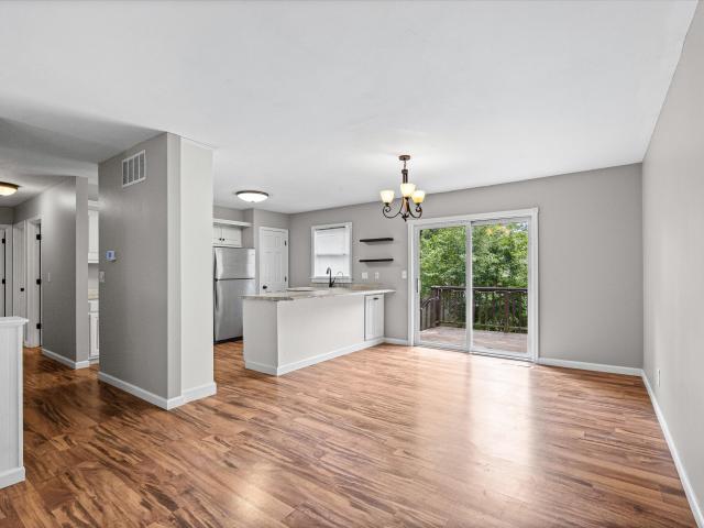 4512 w salem dr
