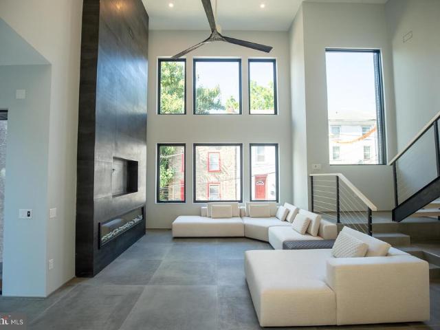 4513 Baker Street