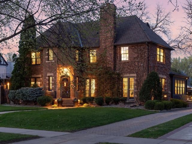 4513 Edina Boulevard
