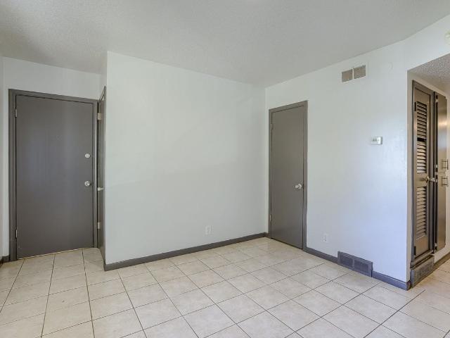 4513 LAFAYETTE AVENUE Studio Apartment for Rent at 4513 Lafayette Ave, Omaha, NE 68132 Walnut Hill