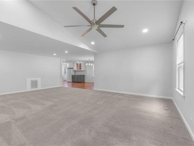 4513 Sunray AVE