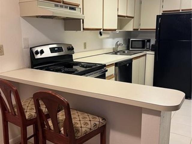 4513 SW 8th Ct Apt 109, Cape Coral, FL 33914