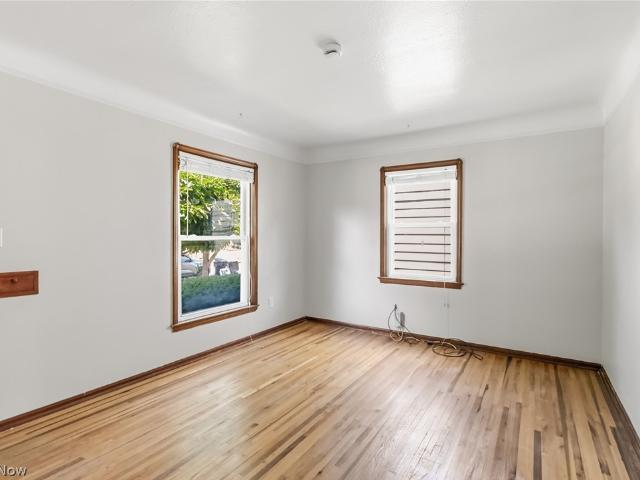 4513 W 157th Street