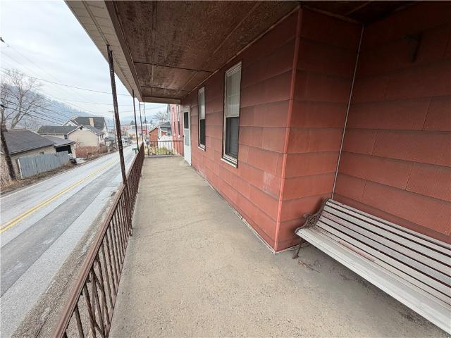 451 2nd St