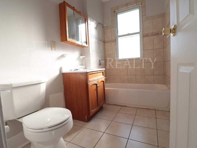 451 455 Edgewood St / Mancora Apartments, LLC 2 Bedroom Apartment for Rent at 451 Edgewood St, Hartford, CT 06112 North End