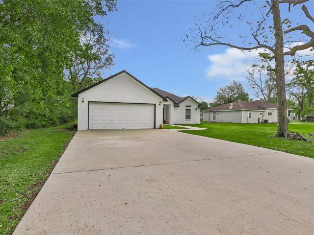 451 County Road 2358, Hardin, TX 77575 | MLS #60811 | Compass