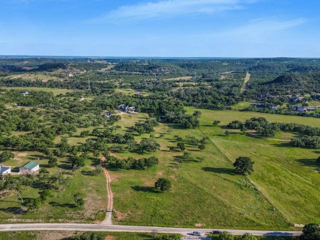 451 Achtzehn Rd, Fredericksburg, TX 78624 | MLS #98023
