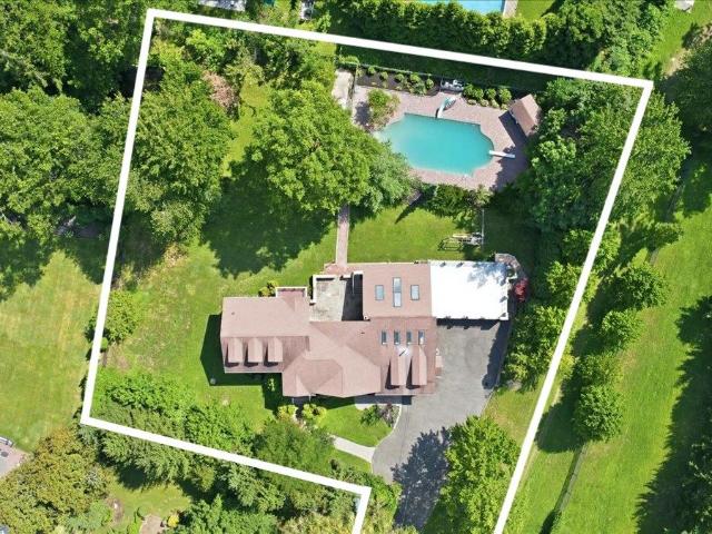 451 Ardsley Road