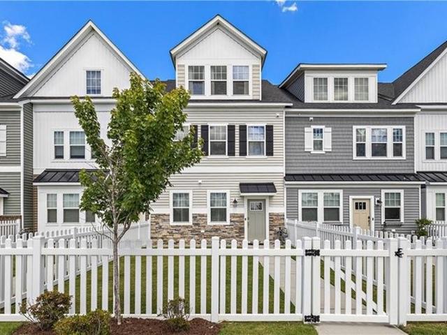 451 Asuza St, Chesapeake, VA 23323