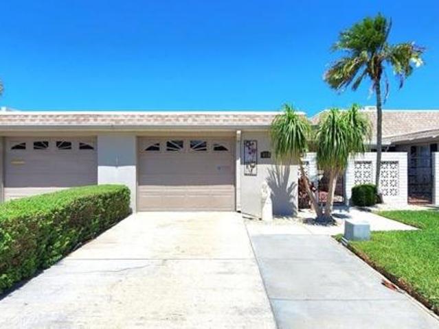 451 Boca Ciega Point Blvd N, Saint Petersburg, FL 33708