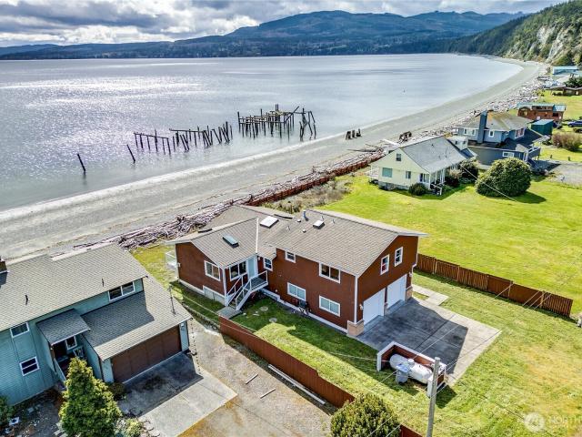 451 Beach Drive