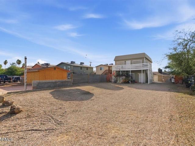 451 E 10TH Avenue
