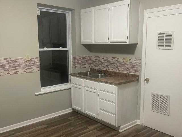 451 E 111th St, Unit 3R, Chicago, IL 60628 | Compass