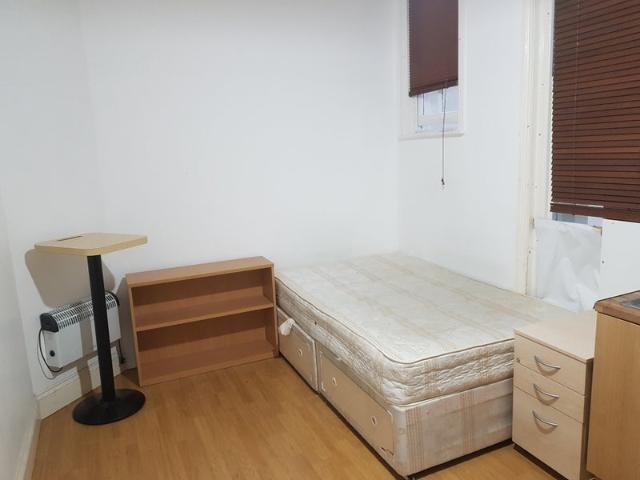 4/51 Holland Road, Hove, East Sussex, BN3 1JE