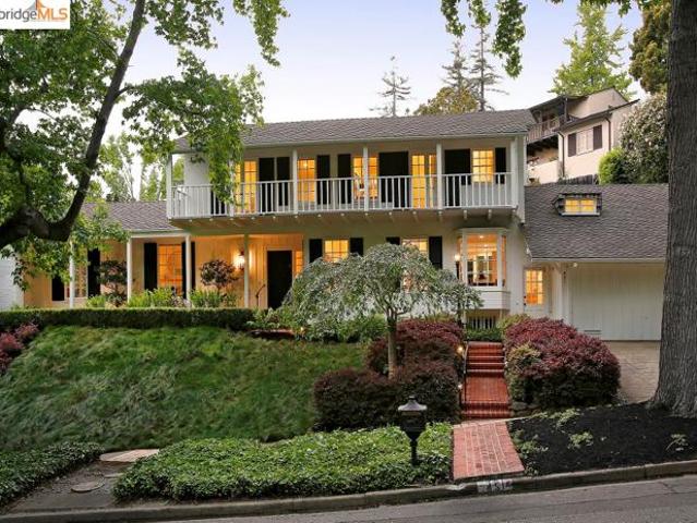 451 Hampton Rd, Piedmont, CA 94611