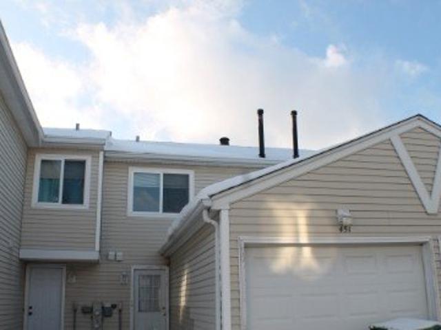451 Meadow Green Ln, Round Lake Beach, IL 60073