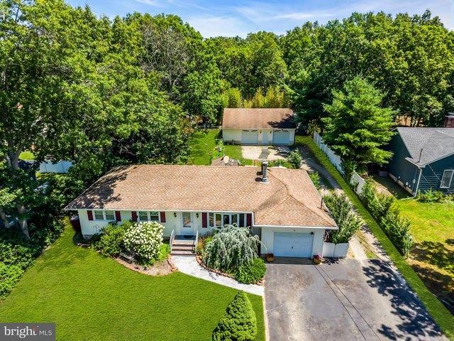 451 Michael Ave, Bayville, NJ 08721