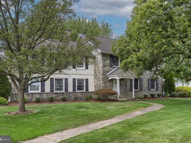 451 S Race St, Myerstown, PA 17067