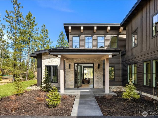 451 Southern Star Lane
