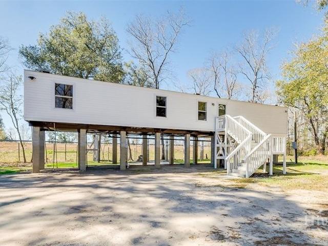 451 Schuman Dr, Bloomingdale, GA 31302