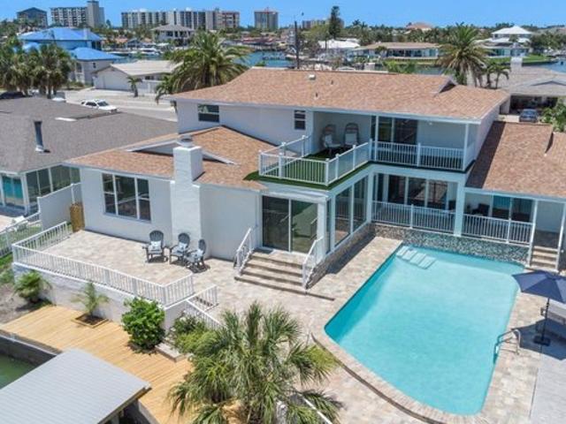 451 Palm Is NE, Clearwater Beach, FL 33767