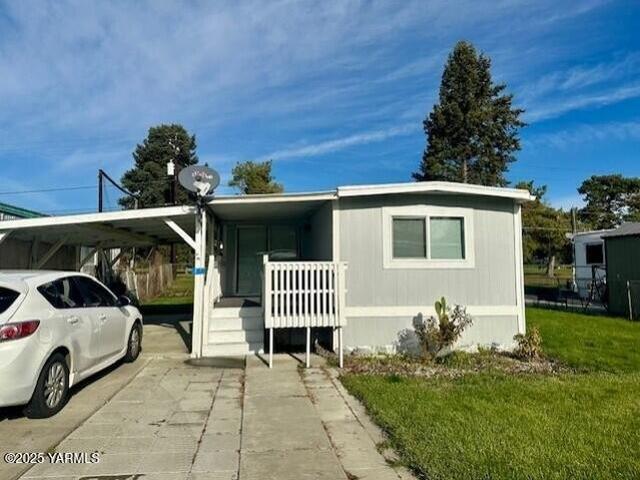 451 Pence Rd Trlr 20, Yakima, WA 98908