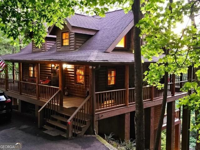 451 Pinecrest Road