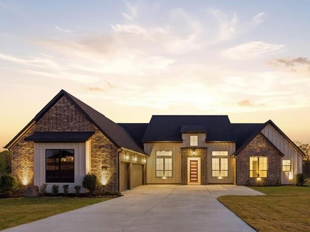 451 Rocky Dr, Waxahachie, TX 75167